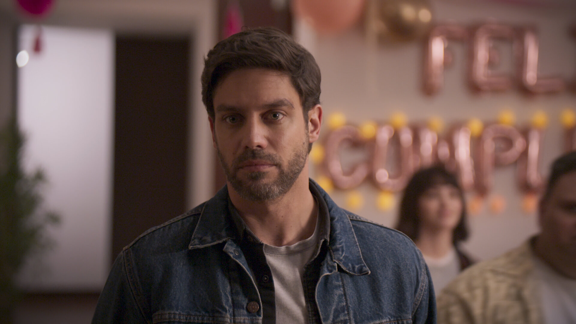 Rosmery descubre la infidelidad de Brayan - Nuevo Rico, Nuevo Pobre ...