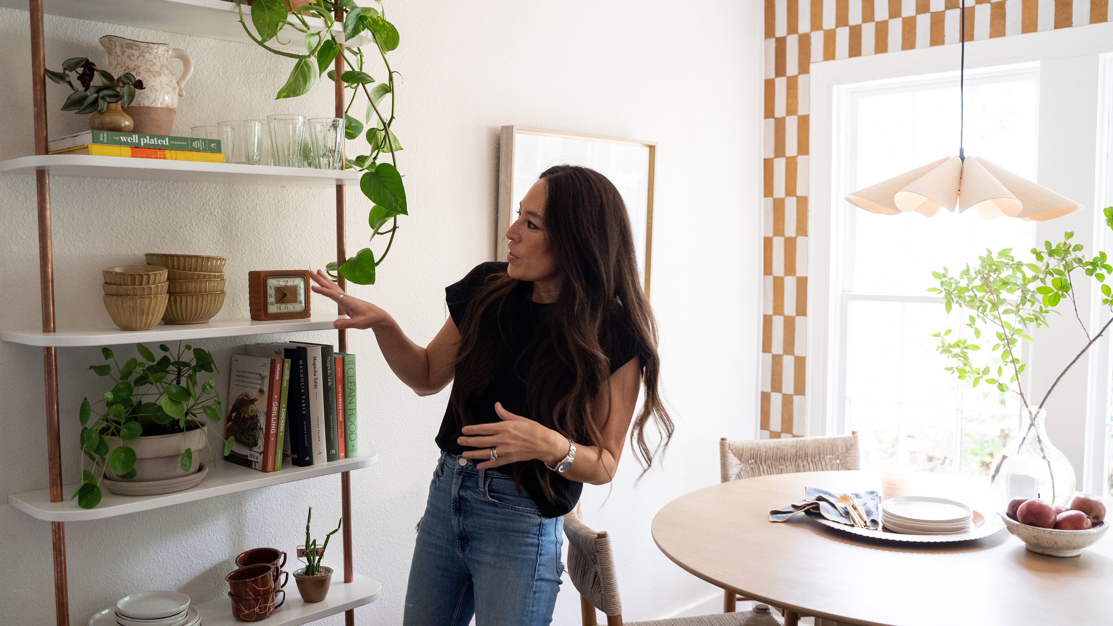 Indoor Whimsical Garden - Mini Reni 1x01 | TVmaze